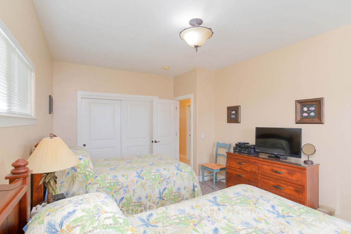 369 McCarthy - Shell-Ebration - STR0001188 | Oceano, CA | Beach Bum ...